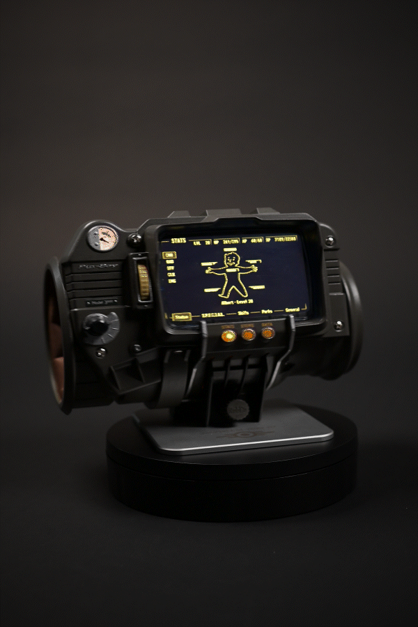 Fallout Pip-Boy 3000 Replica – Bethesda International Gear Store